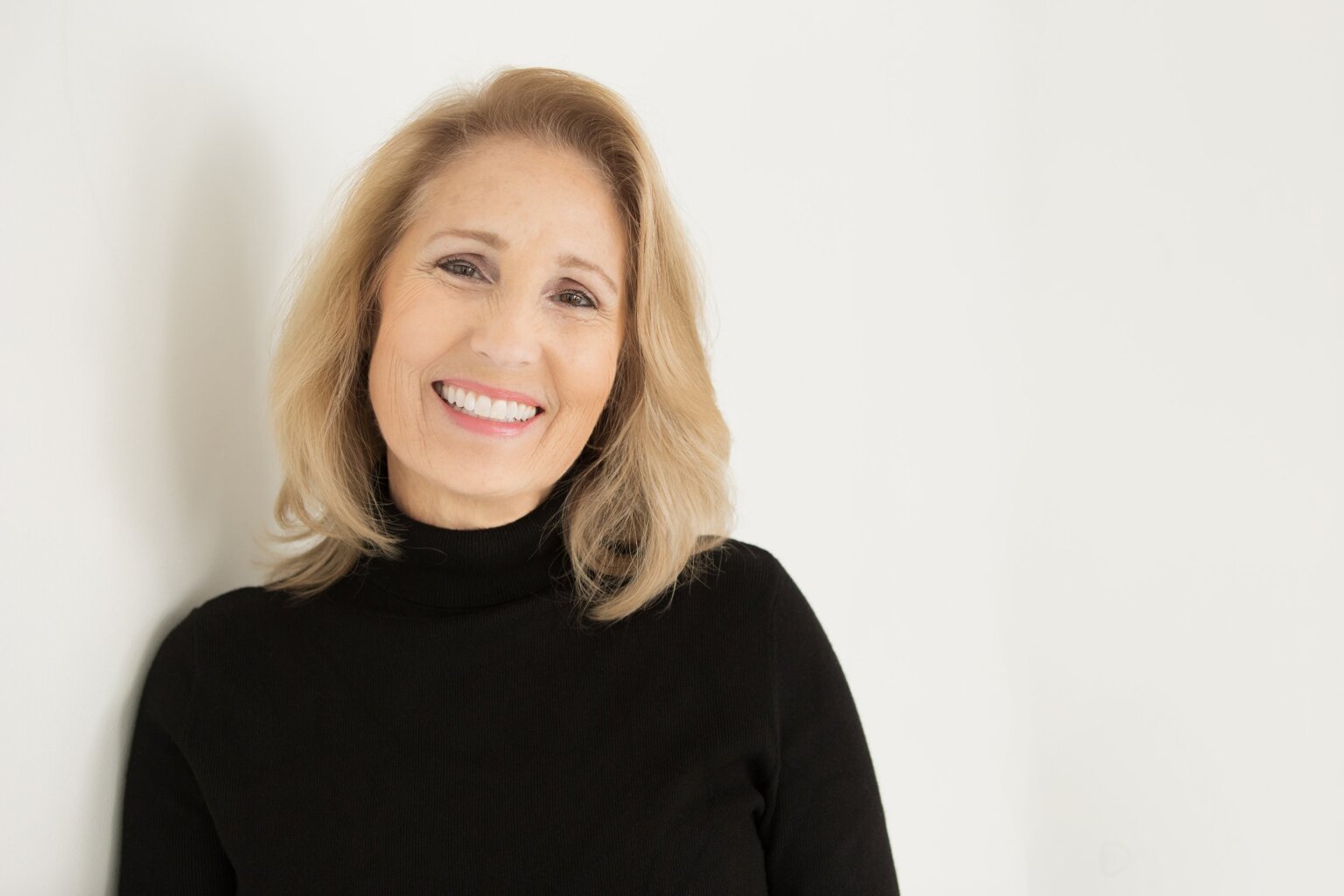 How to Smize - Can You Actually Smile With Your Eyes? | Virginia ...