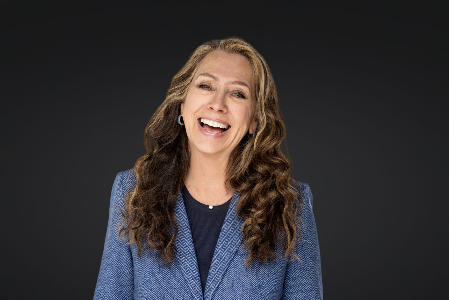 Robin Wilson - Alimond Photography | Leesburg, VA Headshot Studio