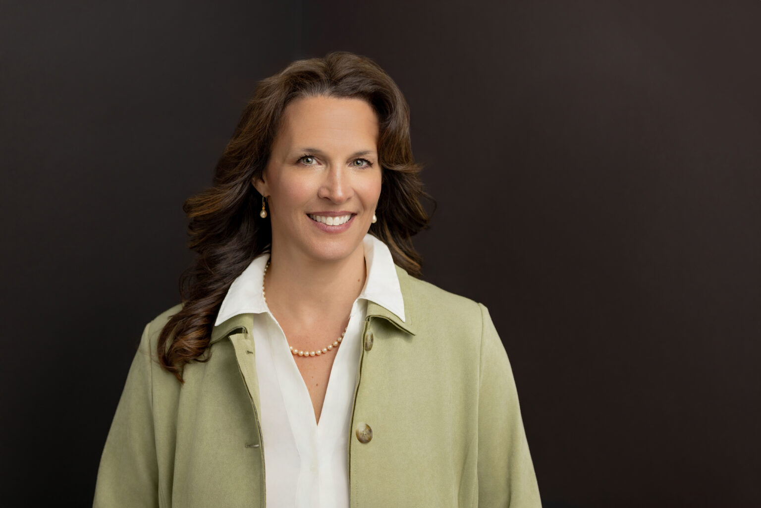 Caryn Grogan - Alimond Photography | Leesburg, VA Headshot Studio