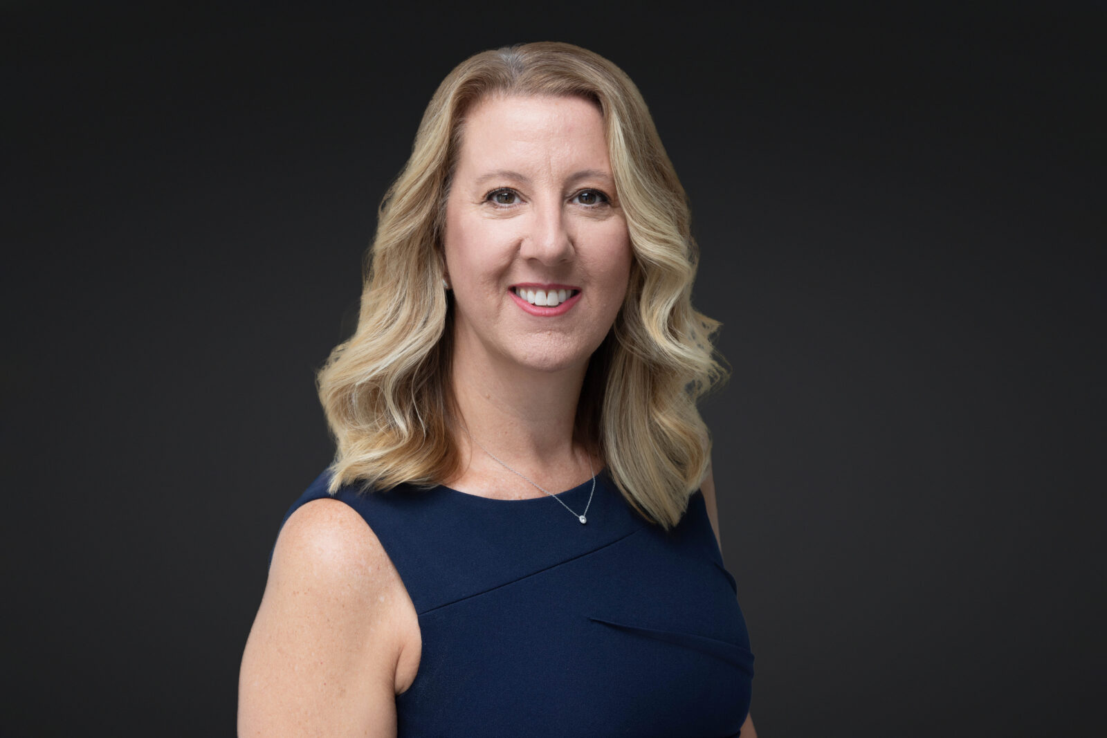 Allison Metzger - Alimond Photography | Leesburg, VA Headshot Studio